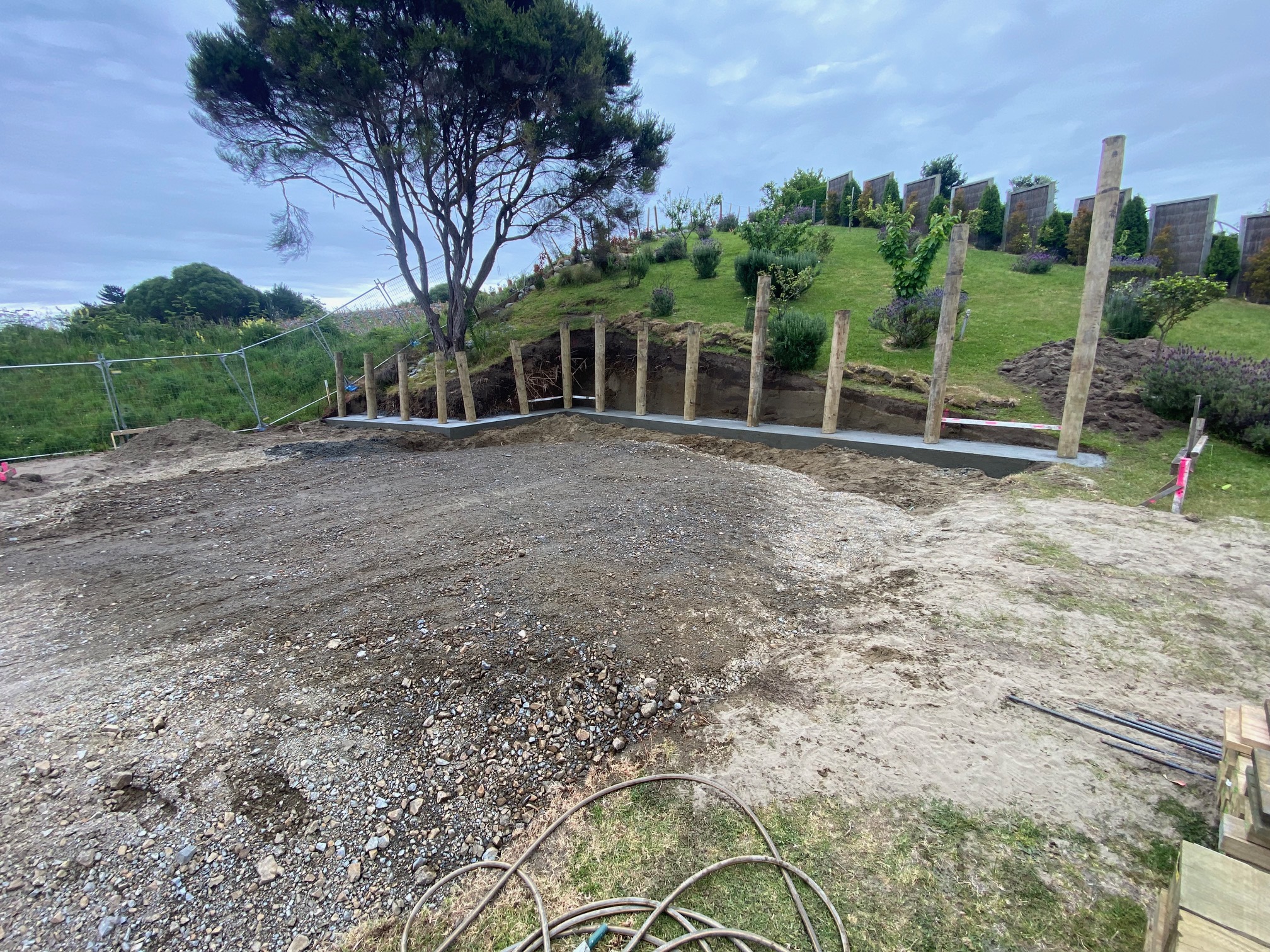 New Architectural Garage & Retaining Wall - Radical Building Ltd